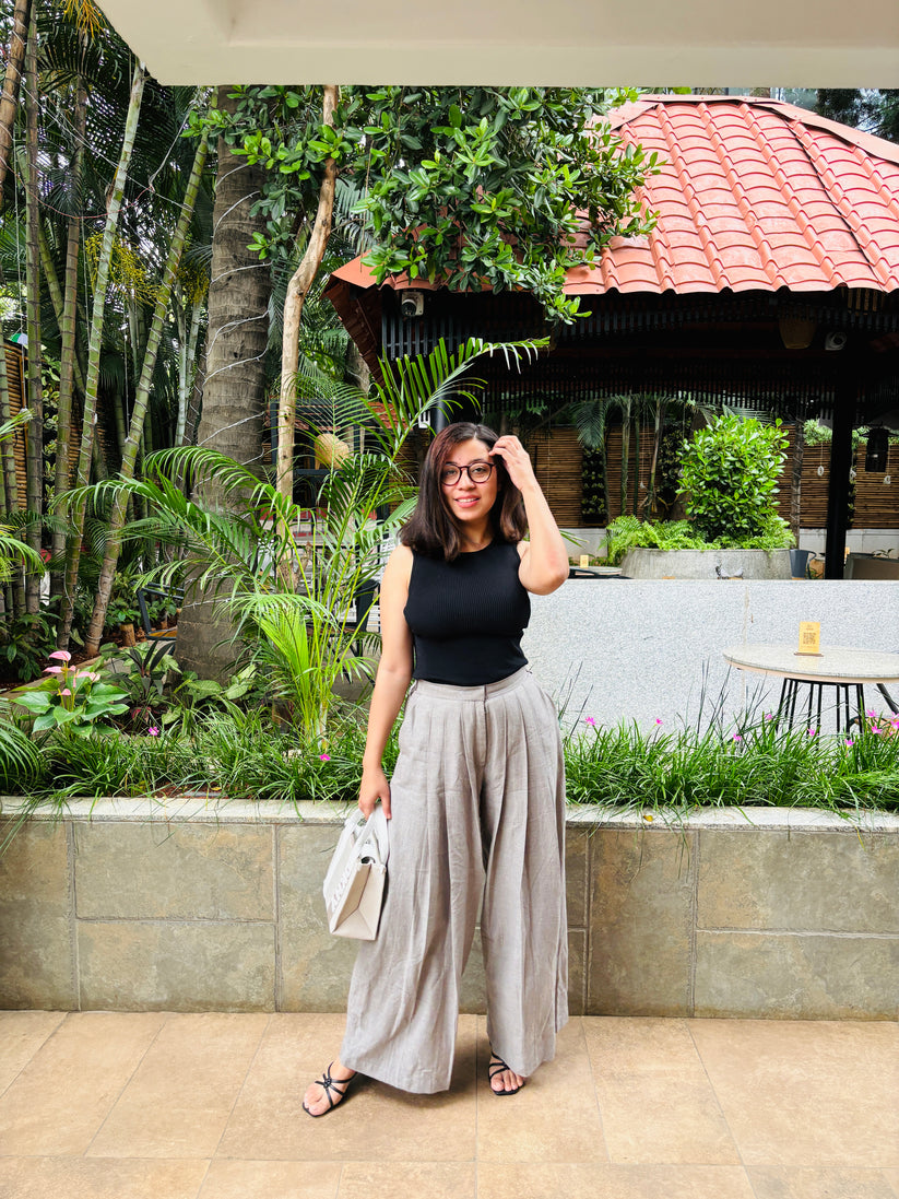 Corp Chic Trousers – Darakht